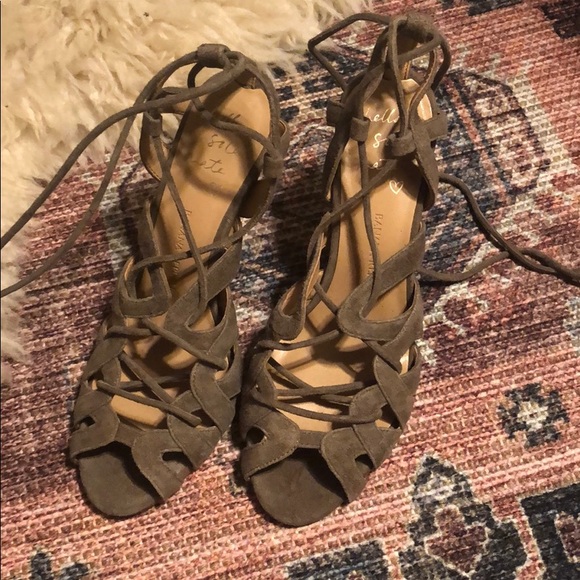 Banana Republic | Shoes | Banana Republic Julie Heel Sandals | Poshmark